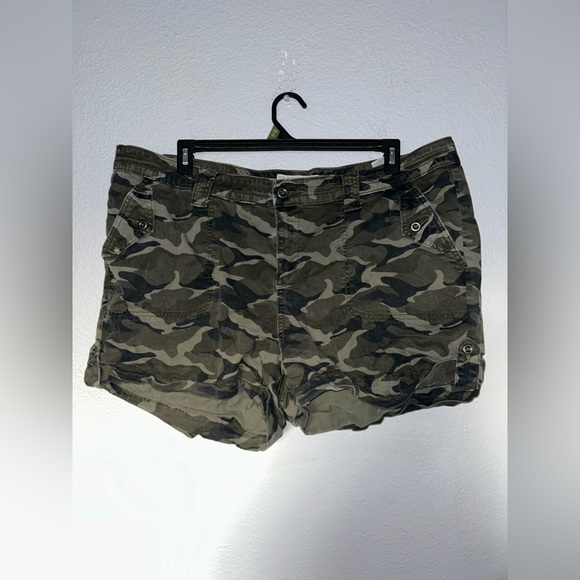 torrid | Shorts | Torrid Camo Camouflage Army Print Shorts | Poshmark